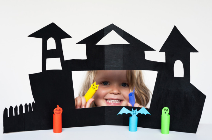 DIY Halloween Puppet Theater – Made by Joel